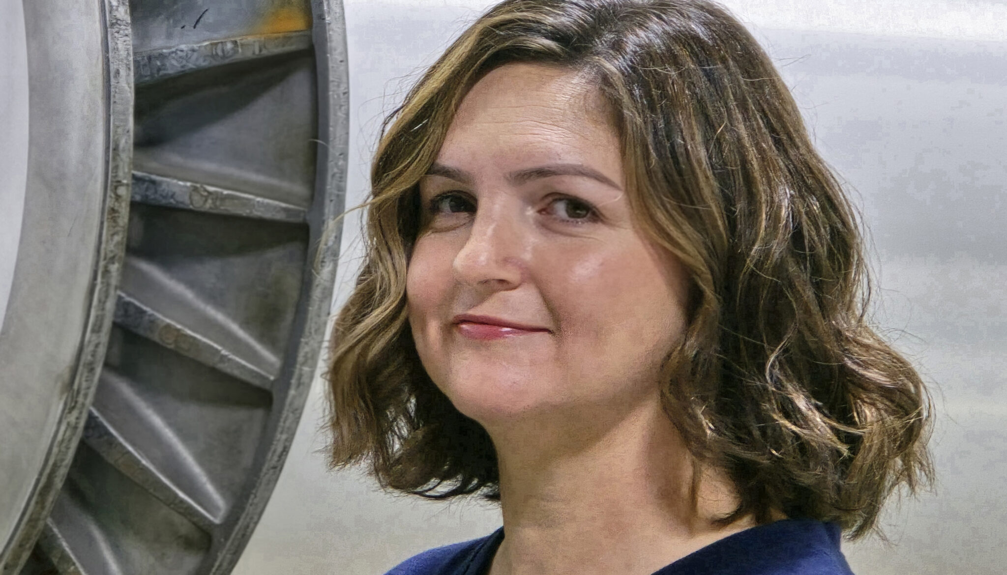 Comparing Warp and Weft Knitting Techniques | Apex Mills